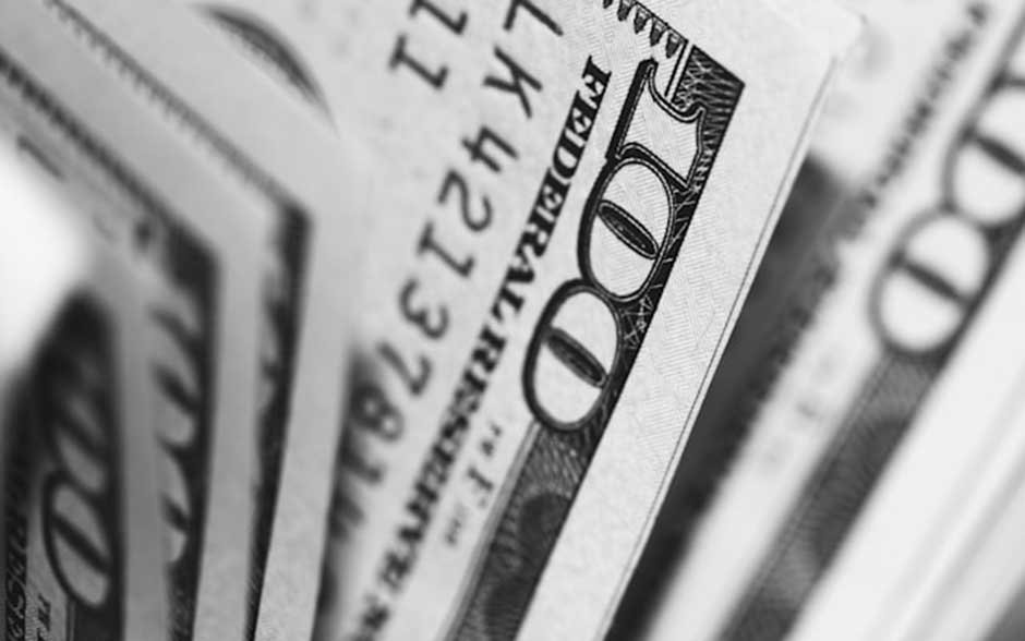 How to Begin Managing Your Money Without Stress